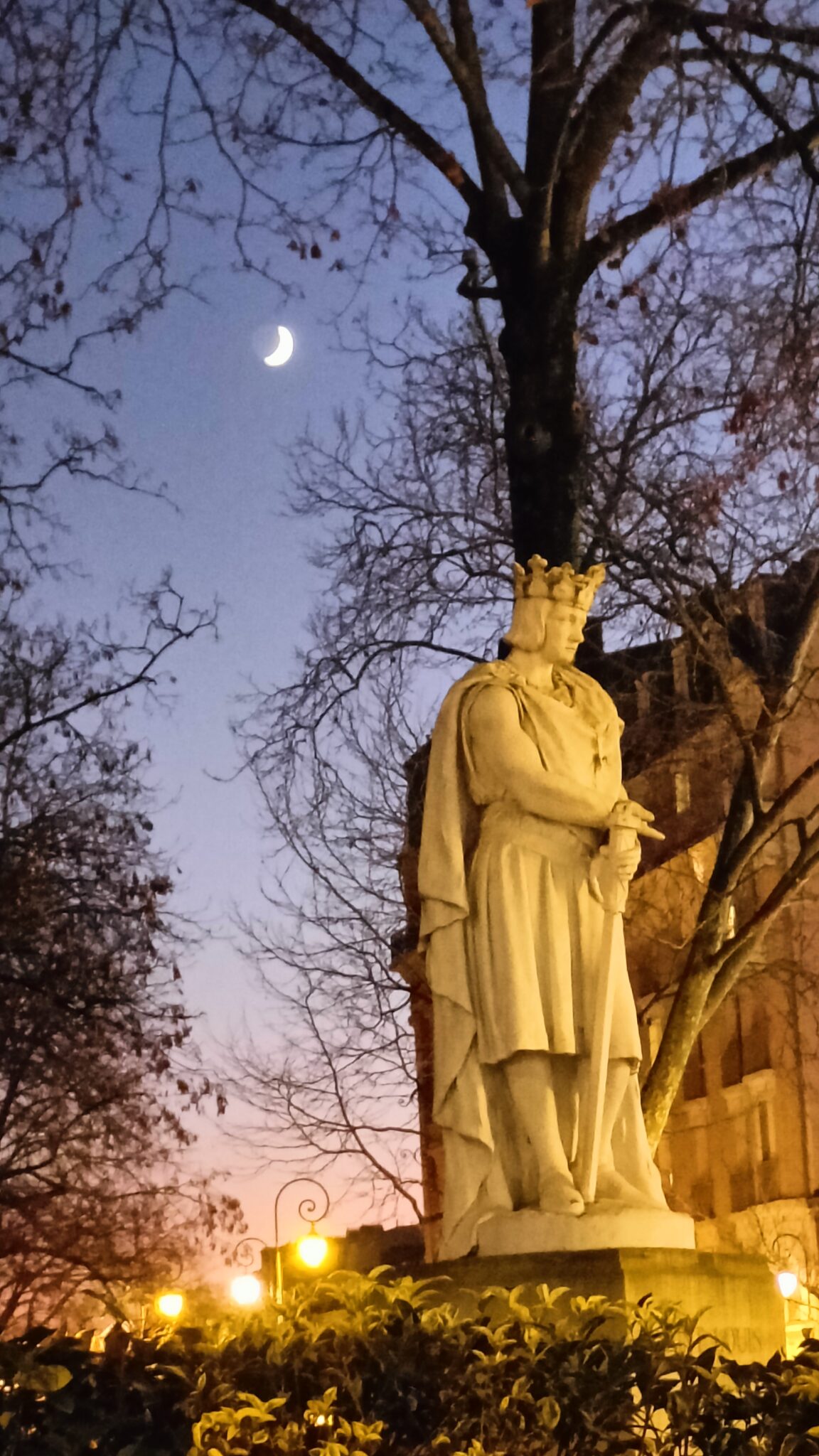 Medieval Castles and the Culture of Authority - THE HISTORY AVENUE